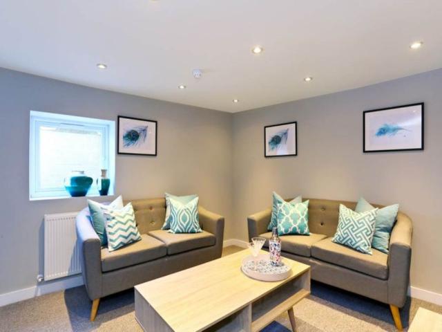 Silver Royd Hill Room 4, Armley, Leeds