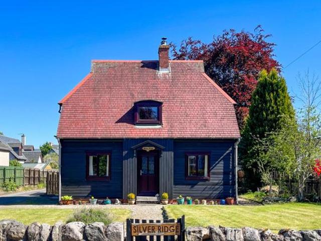 Silver Ridge, Grant Road, 4 Bedroom Detached
