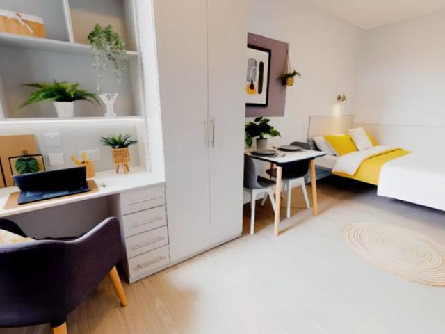 Silver 2 Bed Apartment