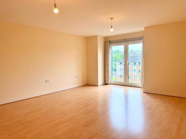 Silverbanks Road, Cambuslang G72 2 bed flat to rent £1,000 pcm £231 pw