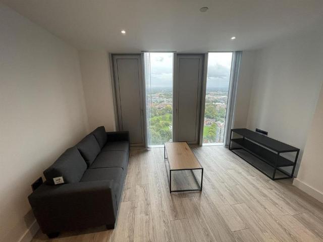 Silvercroft St, Manchester M15 1 bed flat to rent £1,725 pcm £398 pw