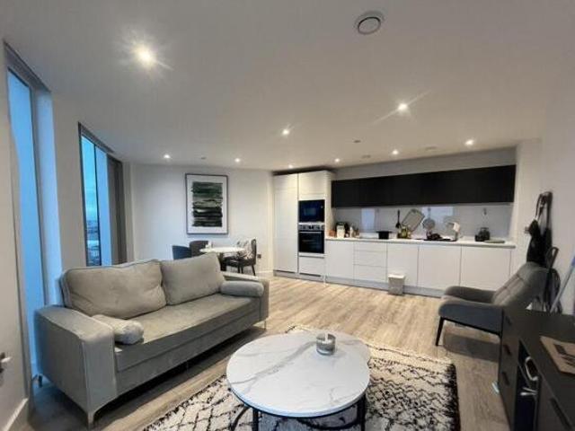 Silvercroft Street, Manchester, 2 Bedroom Flat