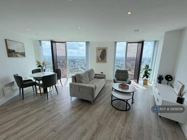 Silvercroft Street, Manchester, M15 2 bed flat to rent £2,000 pcm £462 pw