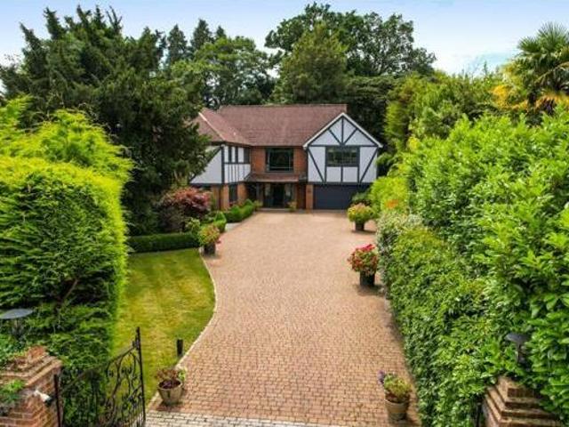 Silverdale Avenue, Ashley Park, 6 Bedroom Detached