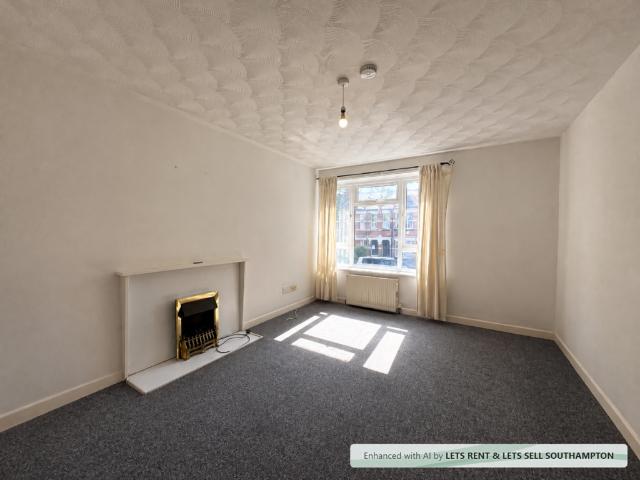 Silverdale Court, SO15 2 bed flat to rent £1,195 pcm £276 pw