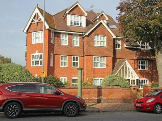Silverdale Road, Eastbourne, 2 Bedroom Flat