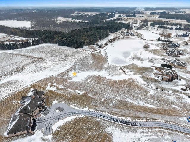 Silveridge Dr, Unit 9, Manitowoc, WI 54220 | MLS #50320 | Compass