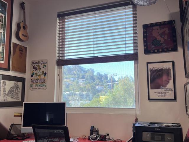 Silverlake Jungle Top Floor w Bath, Patio, Parking