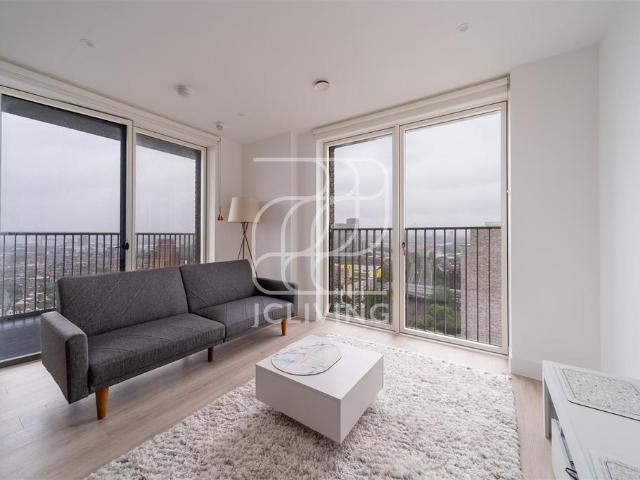 Silverleaf House, London 1 bed flat to rent £2,167 pcm £500 pw