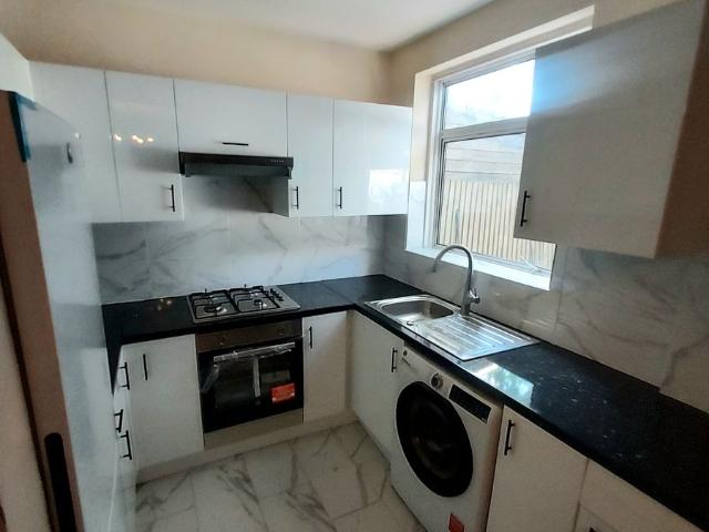 Silverleigh Road, Thornton Heath CR7, 3 bed terraced house to rent, £2,200 pcm | PrimeLocation