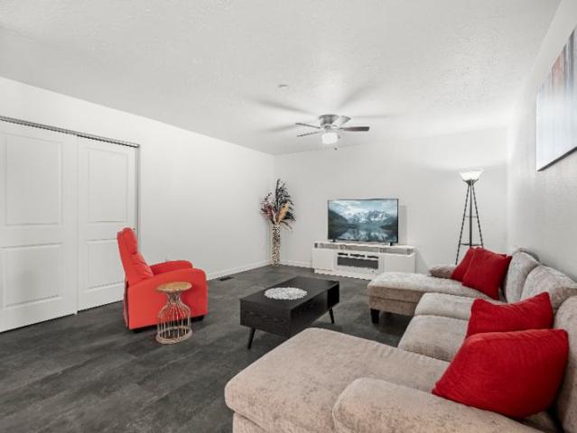 Silverstrike condos fully furnished 1 bedbath cent