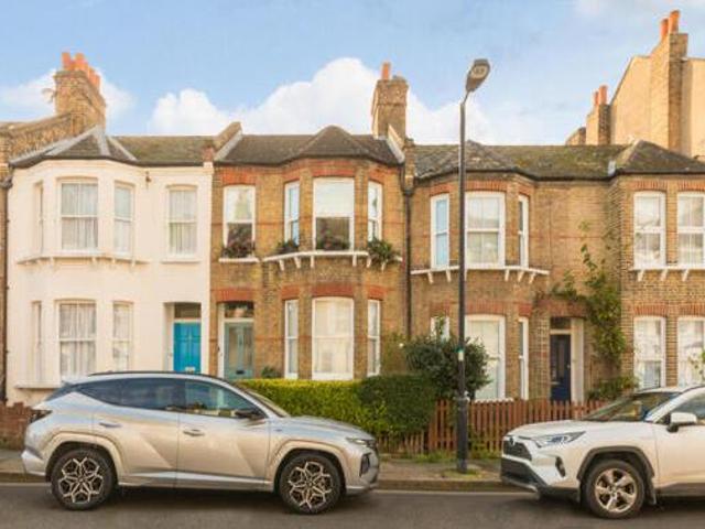 Silvester Road, London, 1 Bedroom Flat