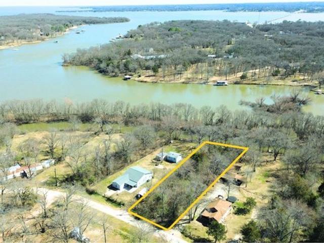 Silvey Dr, Hawk Cove, TX 75474