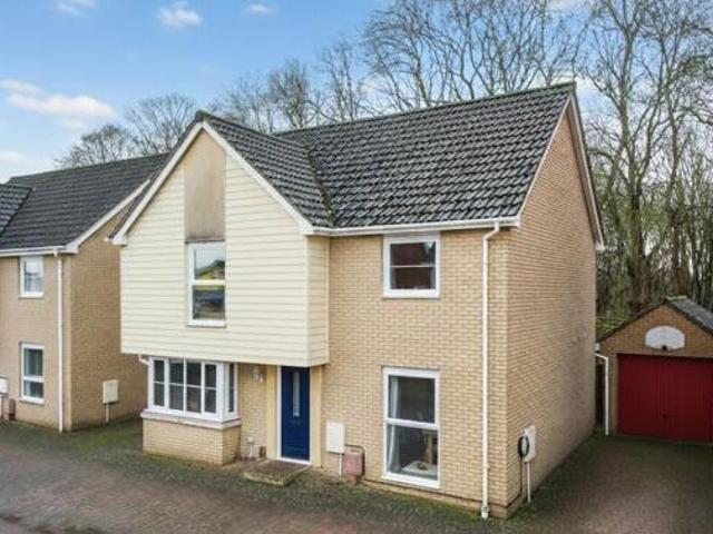 Silvo Road, Queens Hills, 4 Bedroom Detached