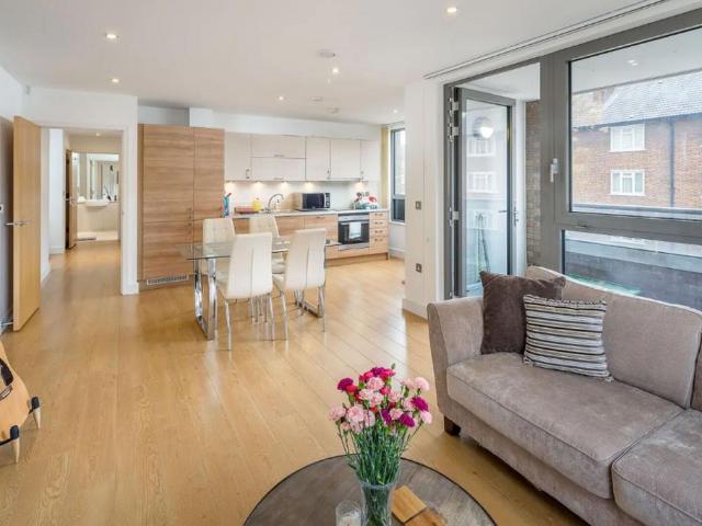 Silwood Street, Rotherhithe, London. 2 bed flat to rent £3,684 pcm £850 pw