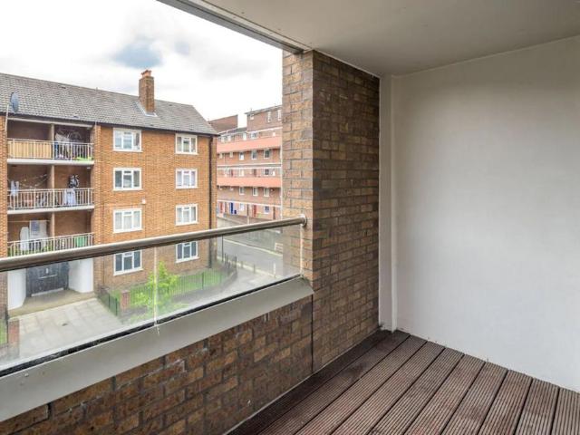 Silwood Street, Rotherhithe, London. 2 bed flat to rent £3,684 pcm £850 pw