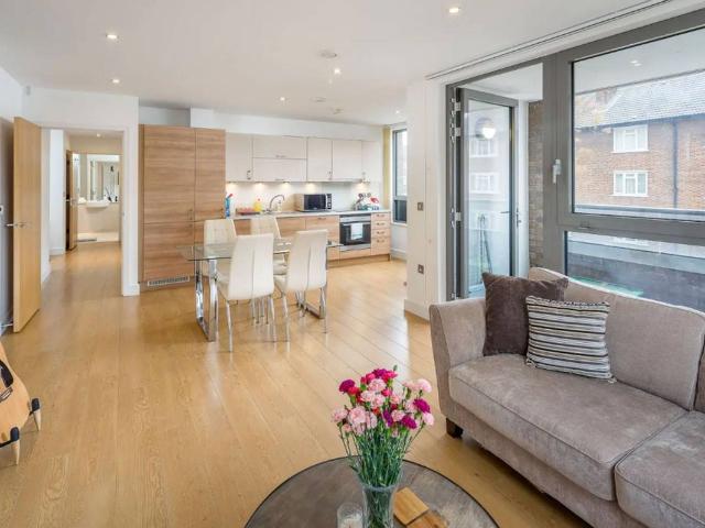 Silwood Street, Rotherhithe, London SE16, 2 bed flat to rent, £3,684 pcm | PrimeLocation
