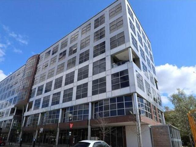 Silbury Boulevard, Central Milton Keynes, 2 Bedroom Apartment