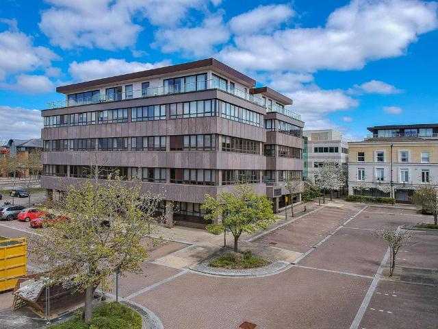 Silbury Boulevard, Granton House, MK9 1 bed flat to rent £1,175 pcm £271 pw