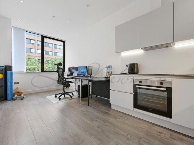 Silbury Boulevard, Milton Keynes MK9, 1 bed flat to rent, £1,075 pcm | PrimeLocation