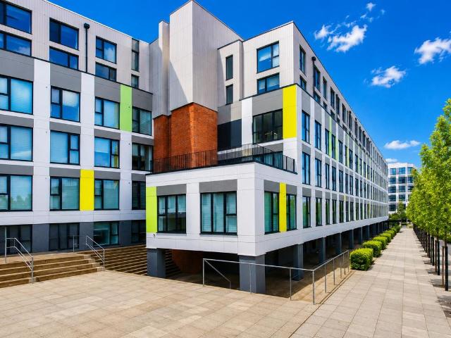 Silbury Boulevard, Milton Keynes MK9, 1 bed flat to rent, £1,385 pcm | PrimeLocation