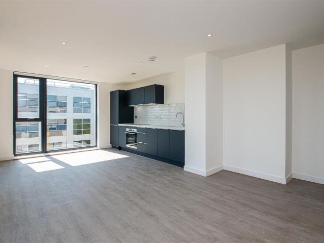 Silbury Boulevard, Milton Keynes MK9, 2 bed flat to rent, £1,545 pcm | PrimeLocation