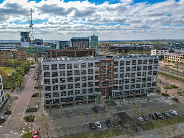 Silbury Boulevard, Milton Keynes, MK9 2 bed flat to rent £1,395 pcm £322 pw