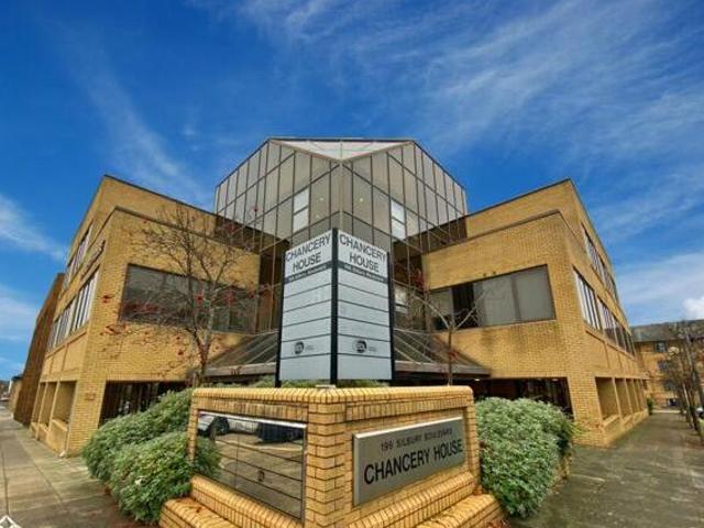 Silbury Boulevard, Milton Keynes, 2 Bedroom Apartment