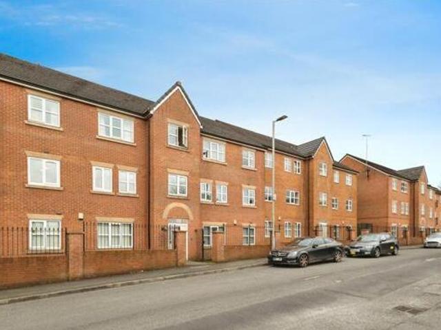 Silchester Drive, Manchester, 2 Bedroom Flat