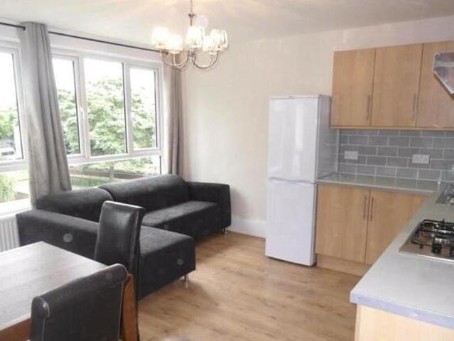 Silchester Road, London, 5 Bedroom Flat