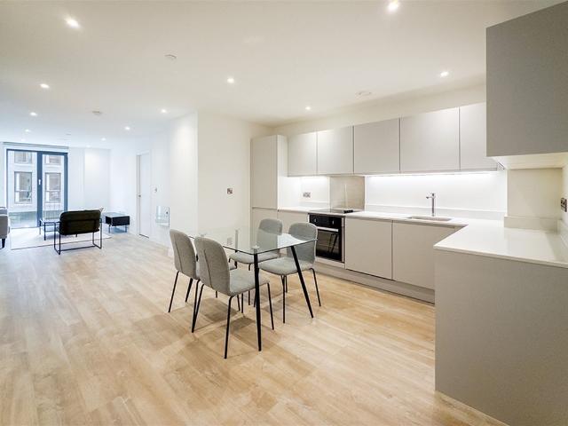 Silkbank Wharf M5, 2 bed flat to rent, £1,425 pcm | PrimeLocation