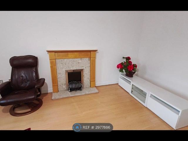 Silken Court, Nuneaton CV11, 4 bed end terrace house to rent, £1,400 pcm | PrimeLocation