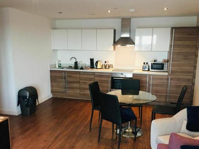Sillavan Way, Salford, 2 Bedroom Flat