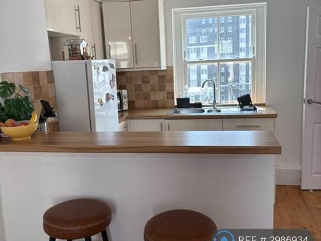 Sillwood St, Brighton, BN1 2 bed flat to rent £1,700 pcm £392 pw