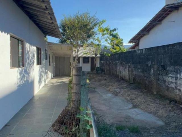 Silop terreno com 2 casas pequenas com escritura definitiva !
