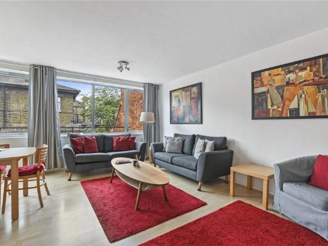 Silsoe House, 50 Park Village East. 3 bed flat to rent £4,225 pcm £975 pw