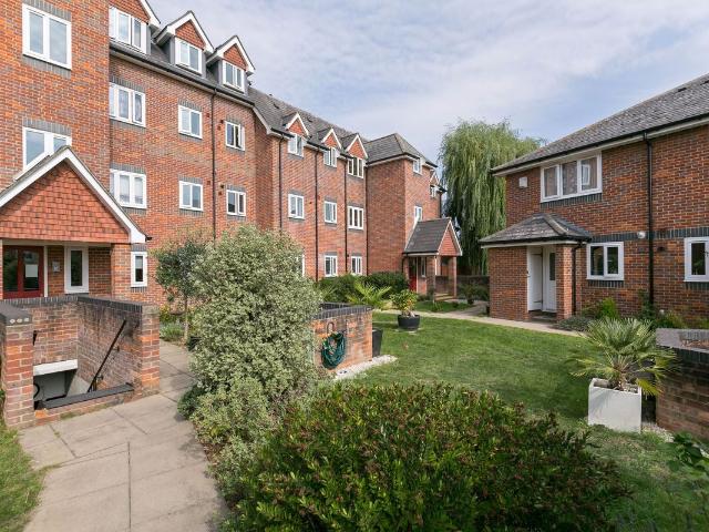 Sir Cyril Black Way, Willows Court SW19, 2 bed flat to rent, £2,000 pcm | PrimeLocation
