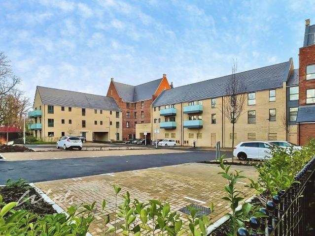Sir John Fogge Avenue, Ashford TN23, 2 bed flat to rent, £1,200 pcm | PrimeLocation