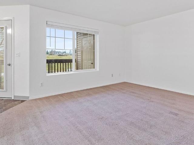 Sir James Apartments 2 Bedroom Apartment for Rent at 11022 Ne 18th St, Vancouver, WA 98684 Landover Sharmel