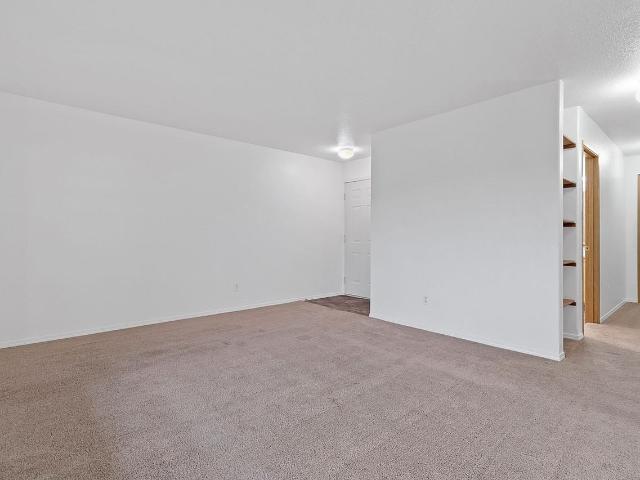 Sir James Apartments 2 Bedroom Apartment for Rent at 11022 Ne 18th St, Vancouver, WA 98684 Landover Sharmel