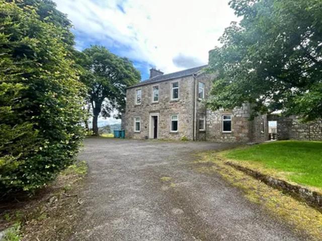 Sir Walter Scott column, George Square, Glasgow, G1 1GA, United Kingdom | 5 bed house for rent #165390971 | Rentberry