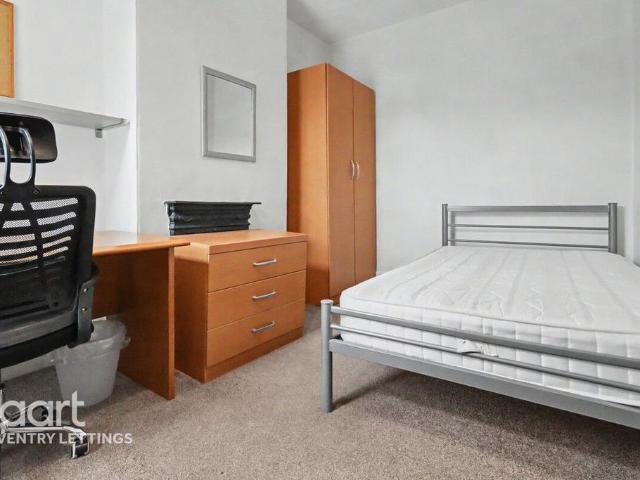 Sir Thomas Whites Road, COVENTRY 4 bed terraced house to rent £1,295 pcm £299 pw