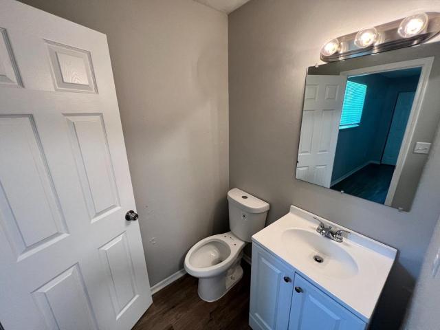 Sirena Gordon Apartments 2 Bedroom Apartment for Rent at 884 Gordon Smith Blvd, Hamilton, OH 45013