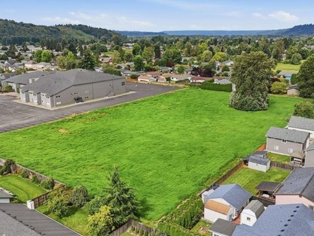 Sires Xing, Longview, WA 98632