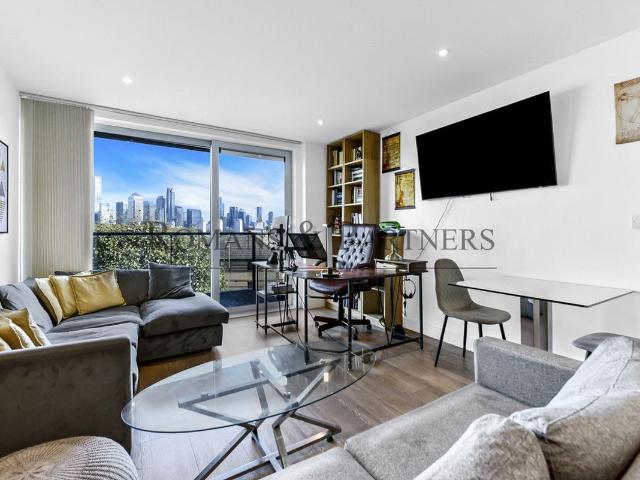 Sirius House, Marine Wharf SE16, 2 bed flat to rent, £2,650 pcm | PrimeLocation