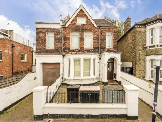 Sistova Road, Balham SW12, Studio to rent, £1,200 pcm | PrimeLocation
