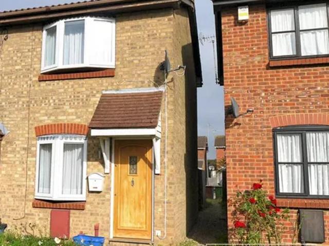 Siskin Close, Borehamwood, WD6 2EJ, United Kingdom | 1 bed house for rent #140801953 | Rentberry