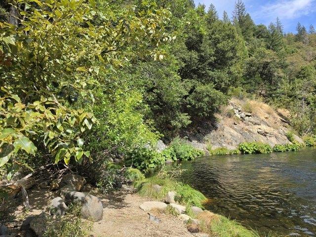 Siskiyou Ave/ River Ave, Dunsmuir, CA 96025