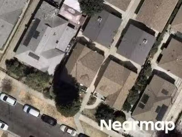Siskiyou St