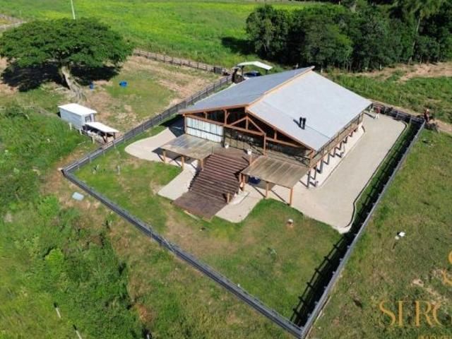 ITEM EXCLUSIVO: SITIO 4,3HA COM CASA ALTO PADRÃO E VISTA PARA LAGO